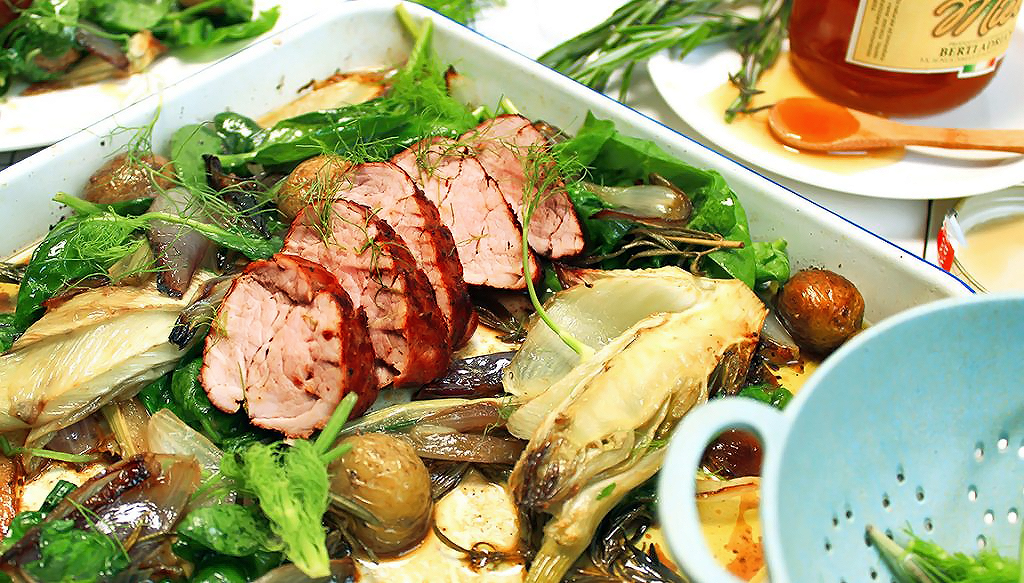 VARKENSLENDE MET HONING EN GEROOSTERDE VENKEL